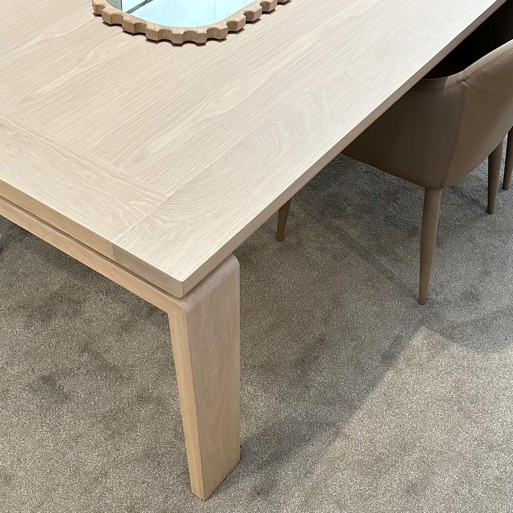 April Rounded Dining Table 2.0 – Zuster Furniture