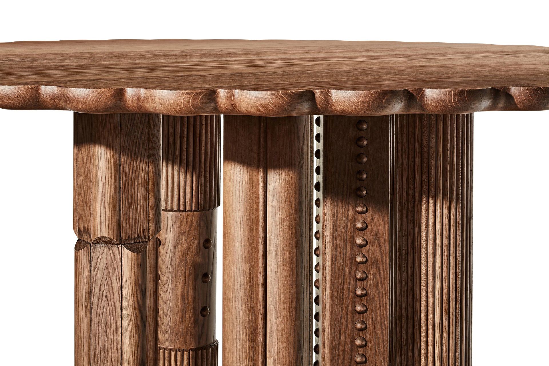 Maxima Round Table – Zuster Furniture