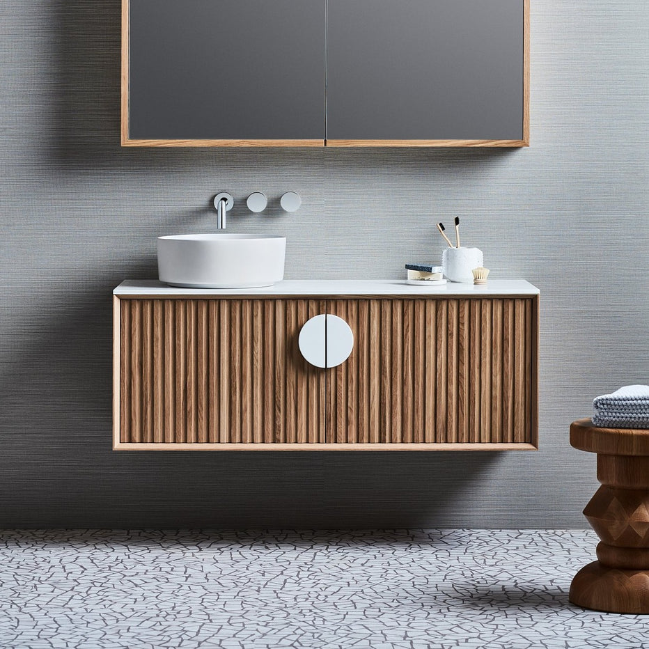 ISSY Halo I W/ Handle 1000 – Zuster Furniture