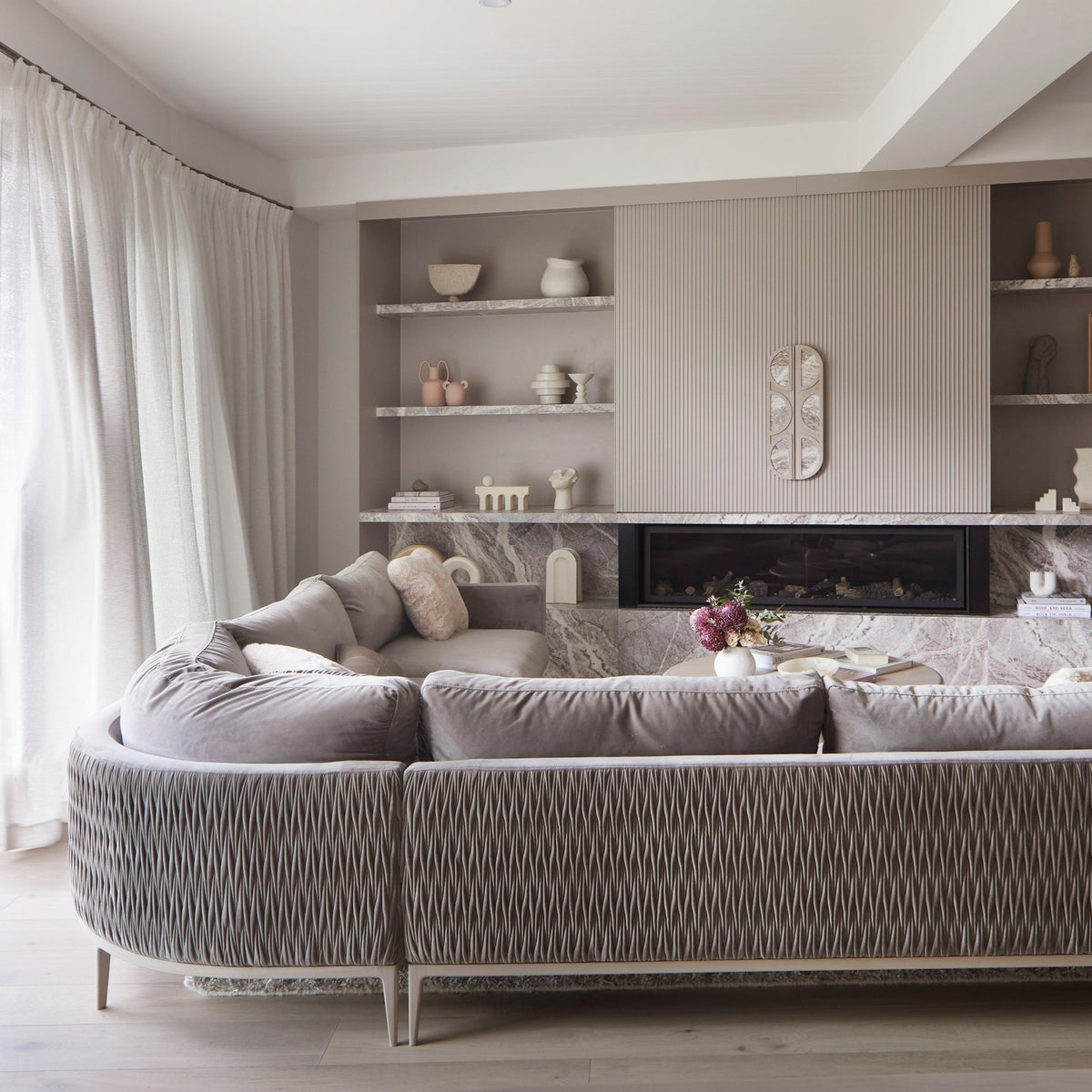 Sabrina Curved Modular Sofa – Zuster Furniture