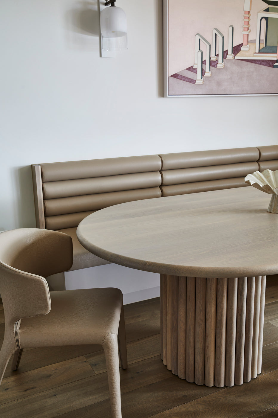 Jewel Scalloped Dining Table – Zuster Furniture